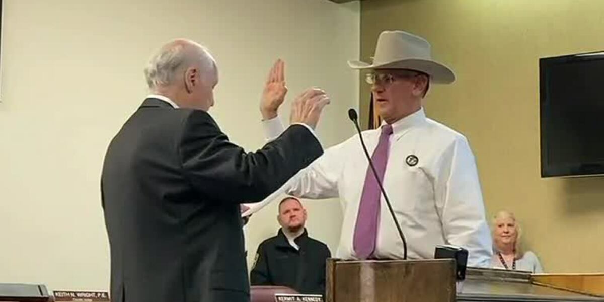Selman sworn in as new Angelina County Sheriff Selman sworn in as new Angelina County Sheriff